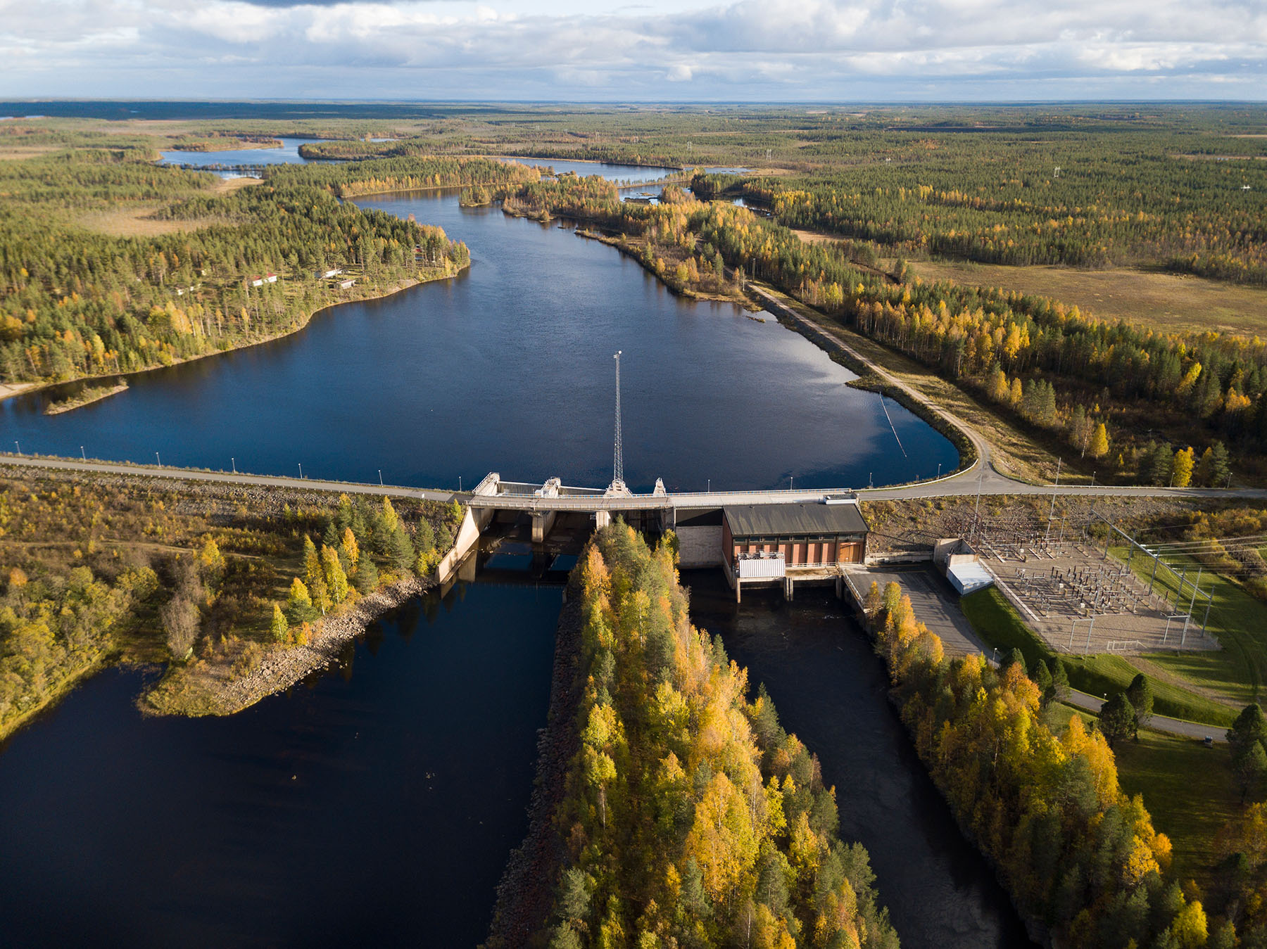New brochure: Modern hydropower - Pohjolan Voima
